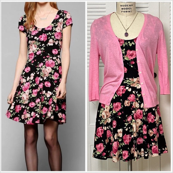 Sparkle & Fade | Dresses | Sparkle Fade Blackpink Knit Floral Skater ...